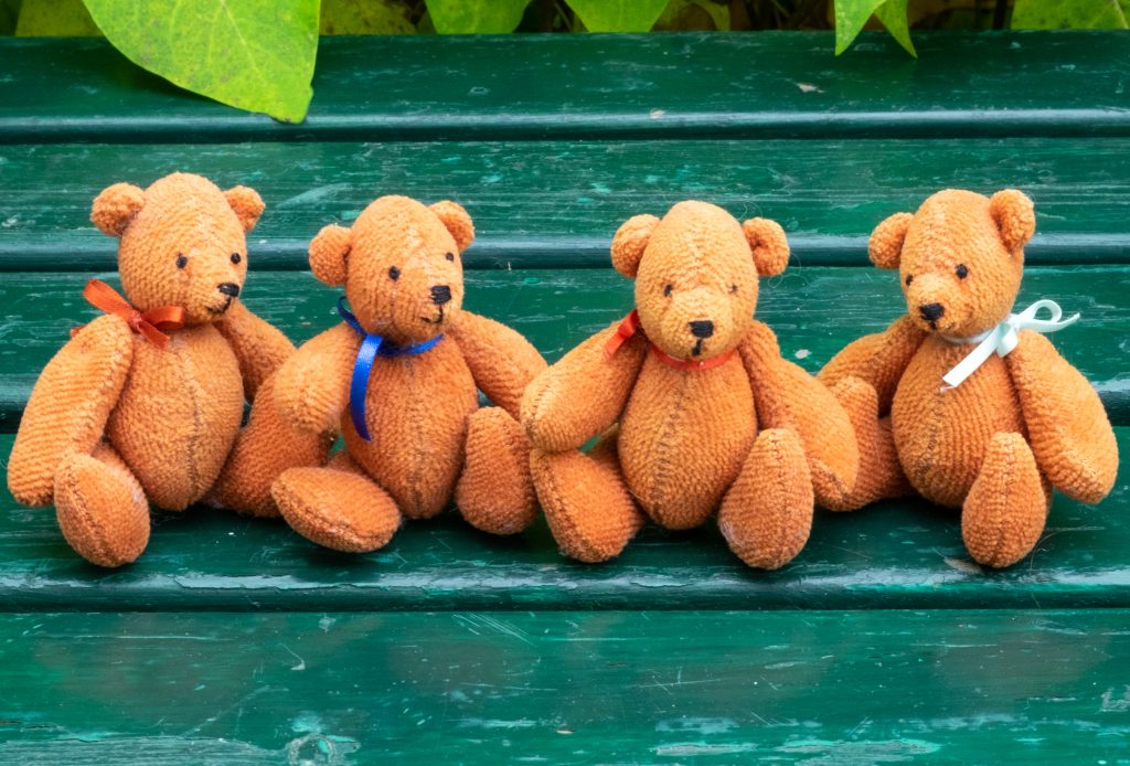 Tiny Brown Teddy Bear with Bow – Handmade in Sweden – Teddy Bears and ...